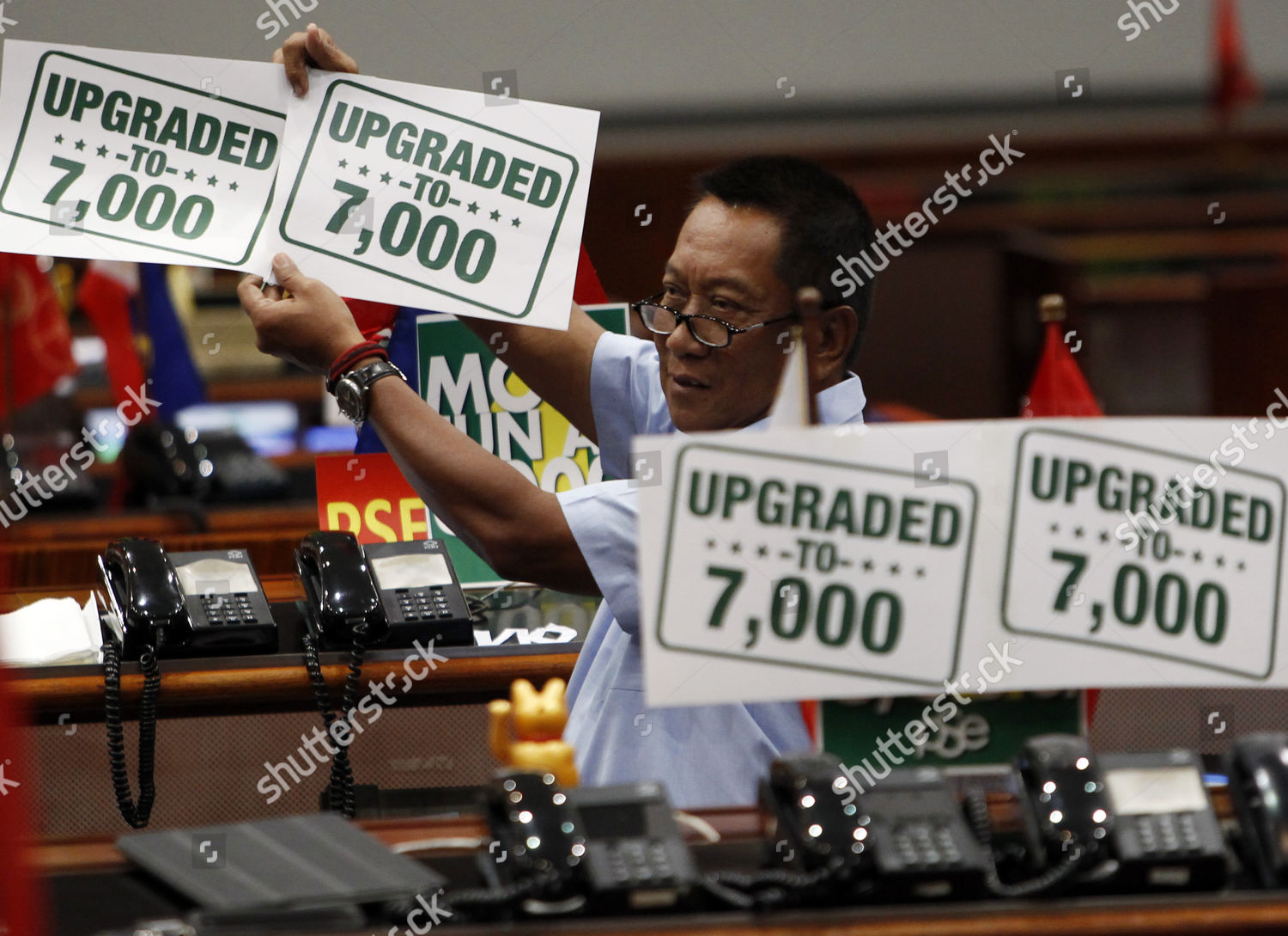 Filipino Trader Celebrates Philippine Stock Exchange Editorial Stock ...