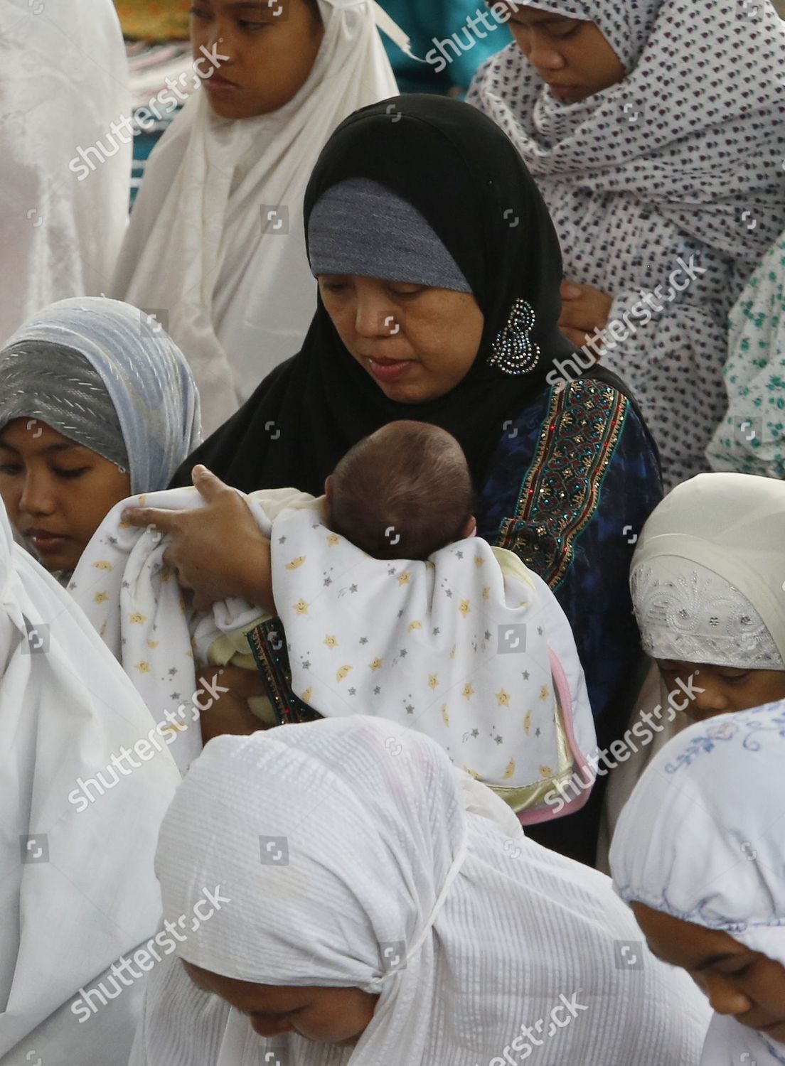 Filipino Muslim Woman Carries Infant During Editorial Stock Photo ...