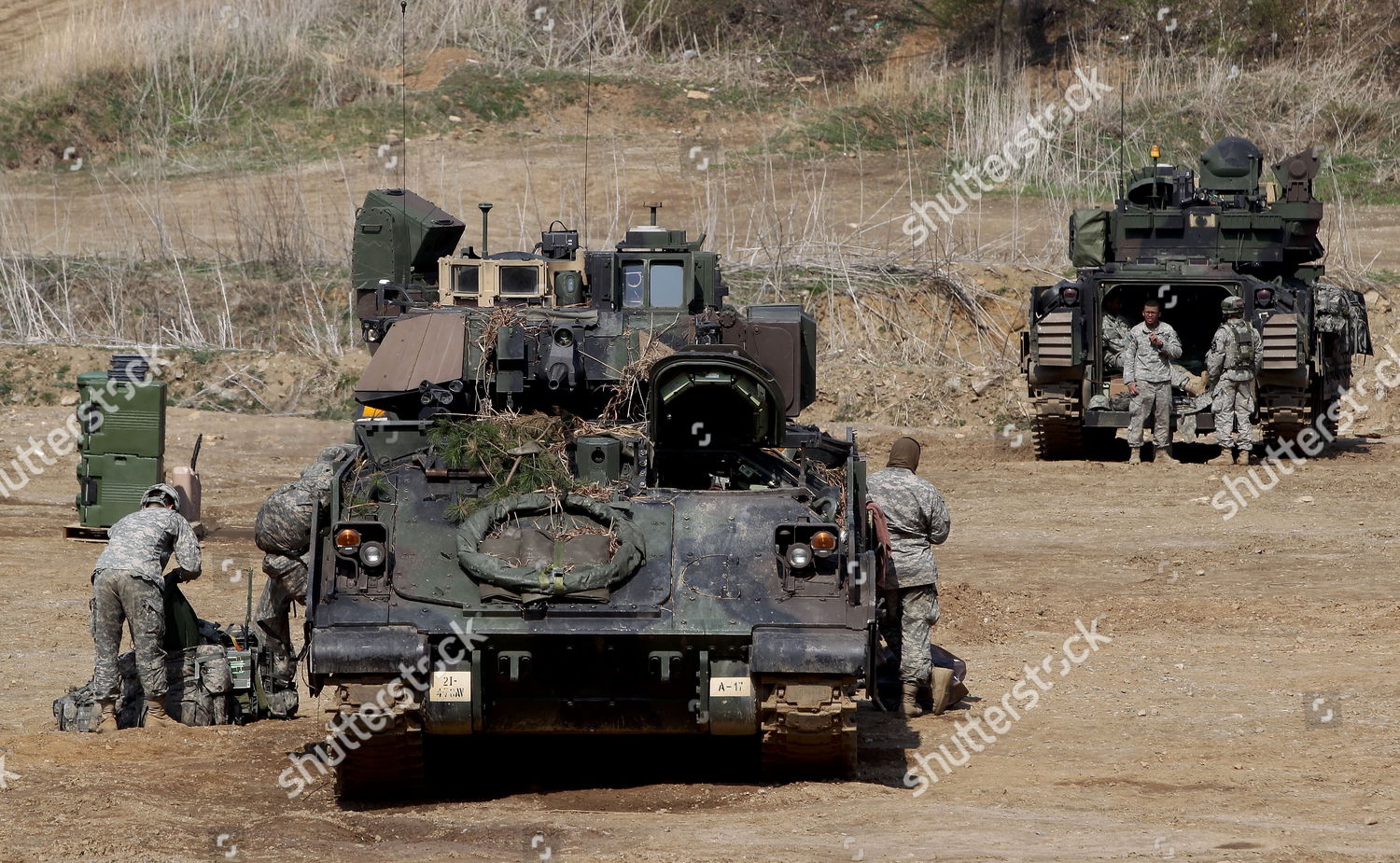 Us Soldiers M2a3 Bradley Infantry Fighting Editorial Stock Photo ...