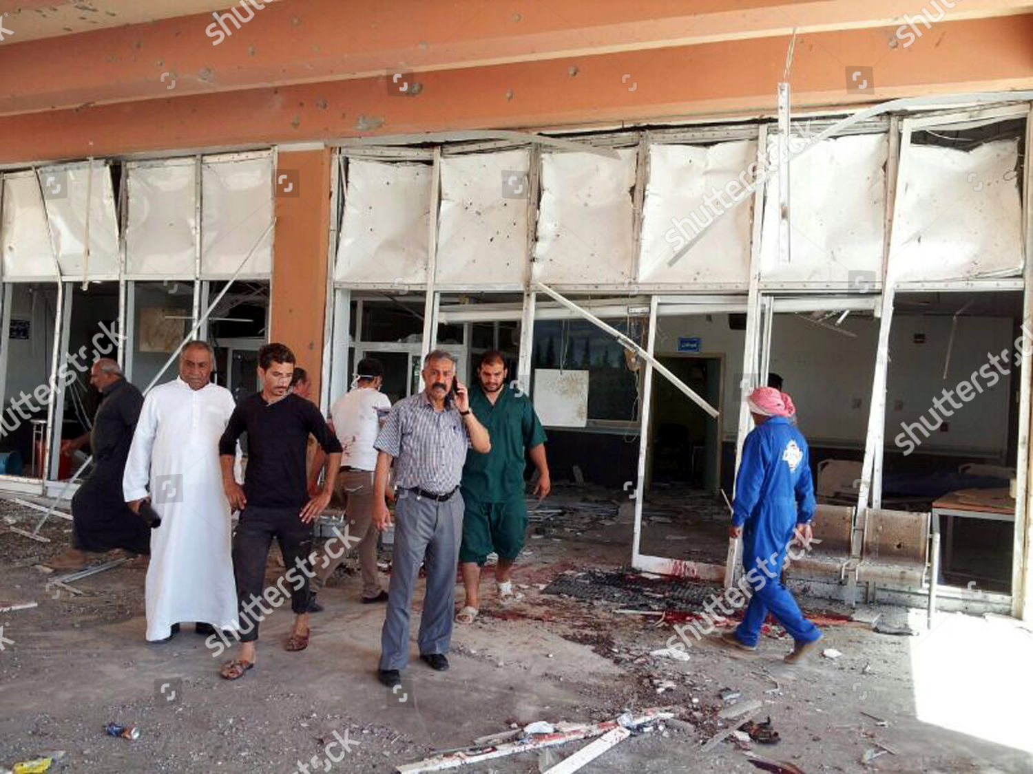 Iraqis Inspect Damage Entrance Fallujah Hospital Editorial Stock Photo ...