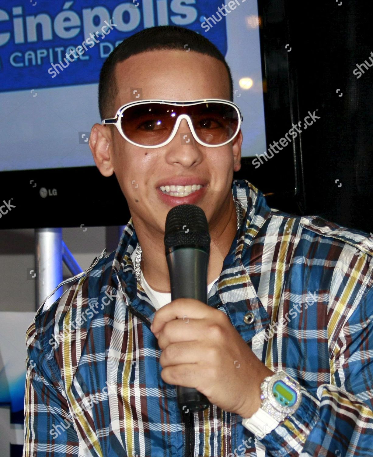 Puertorican Reggaeton Singer Daddy Yankee Talks Editorial Stock Photo ...