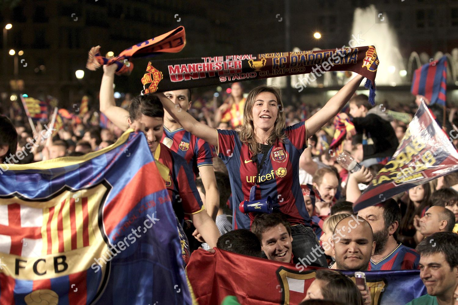 Fc Barcelona Fans Celebrate Canaletas Fountain Editorial Stock Photo ...