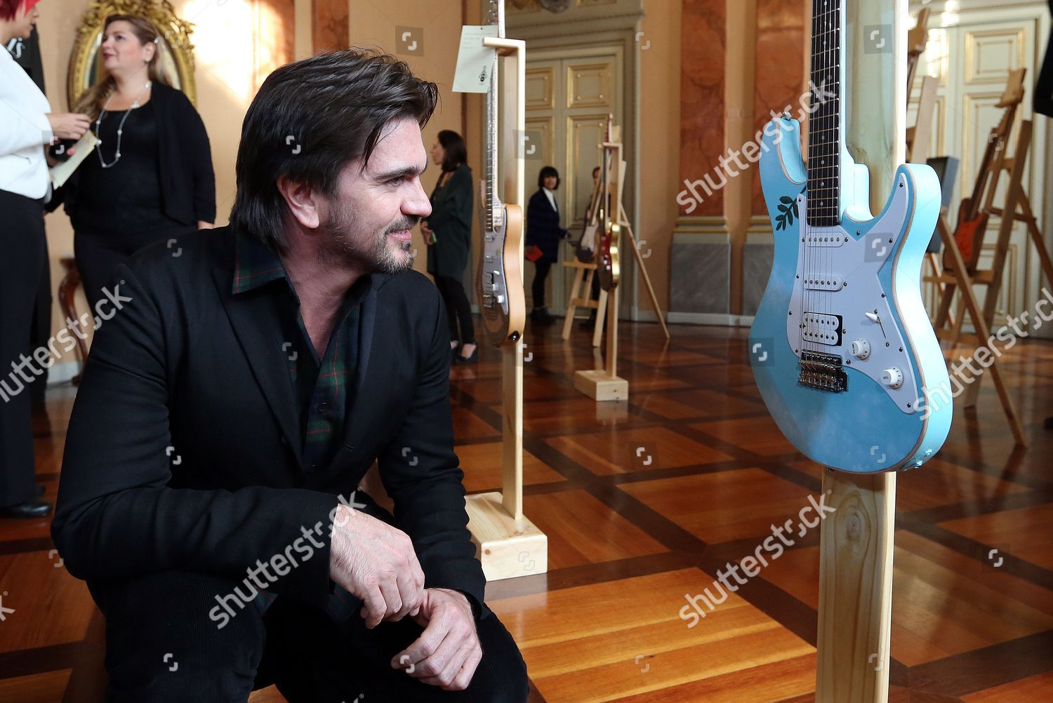 Colombian Singer Juanes Observes Guitar During Editorial Stock Photo ...