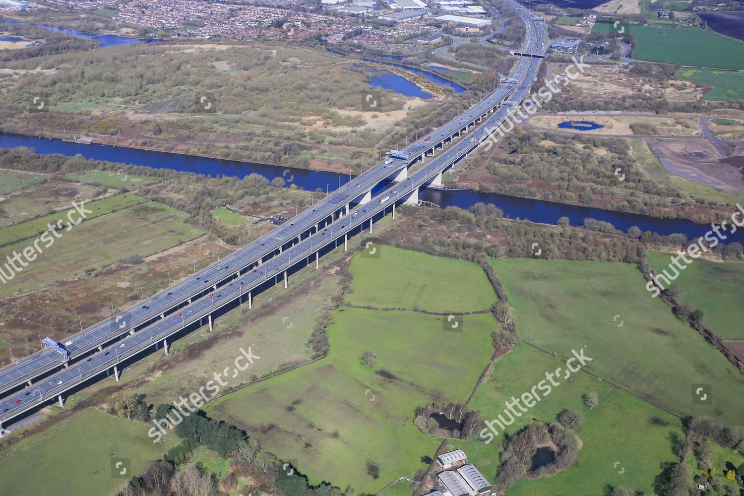 M6 Motorway Thelwall Viaduct Lymm Warrington Editorial Stock Photo ...