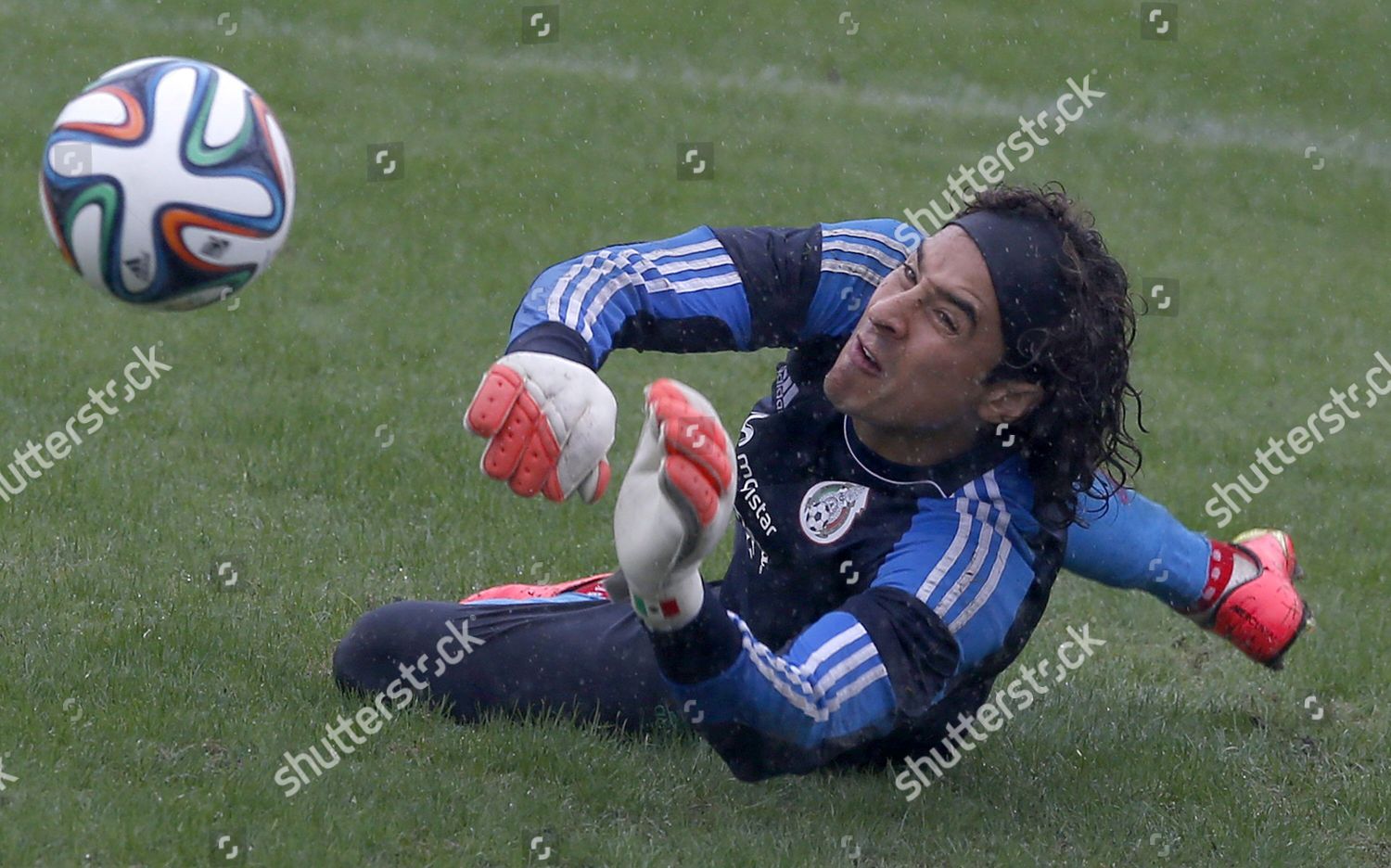 Mexico National Soccer Goalkeeper Guillermo Ochoa Editorial Stock Photo ...