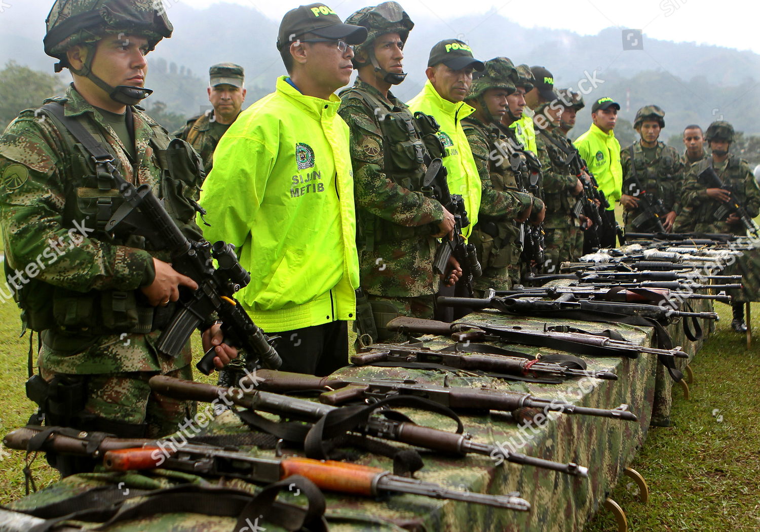 Members Colombian Army Police Guard Weapons Editorial Stock Photo ...