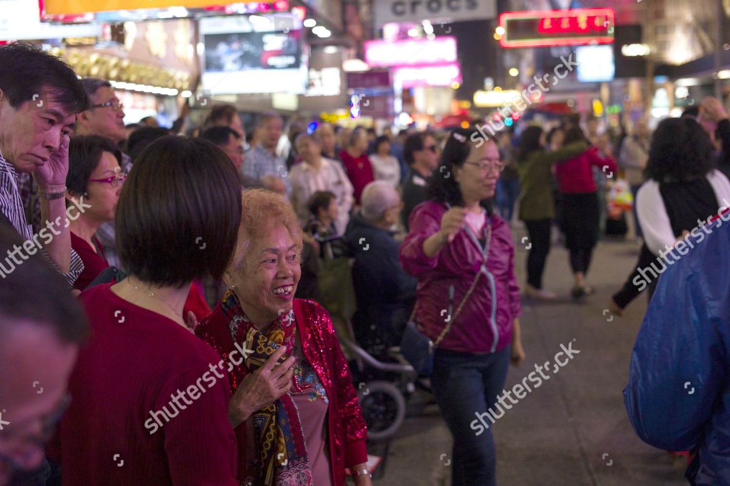 Crowd Onlookers Watch Dancers Performing Street Editorial Stock Photo ...