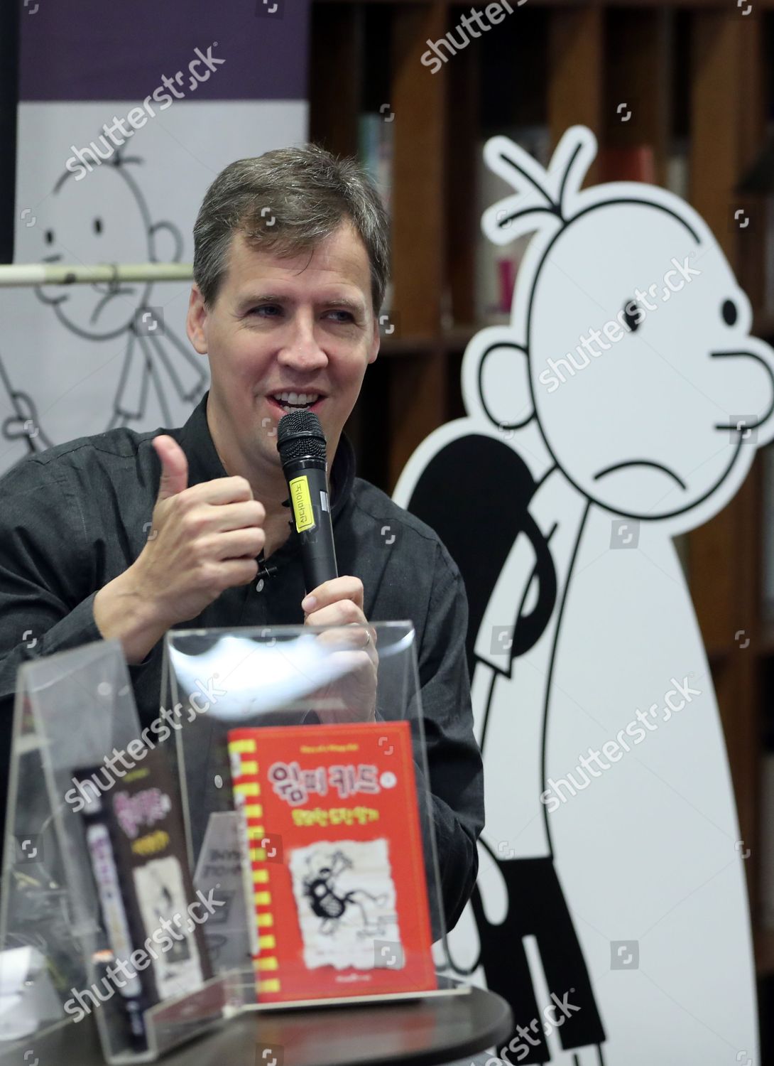 Jeff Kinney American Author Cartoonist Diary Editorial Stock Photo ...