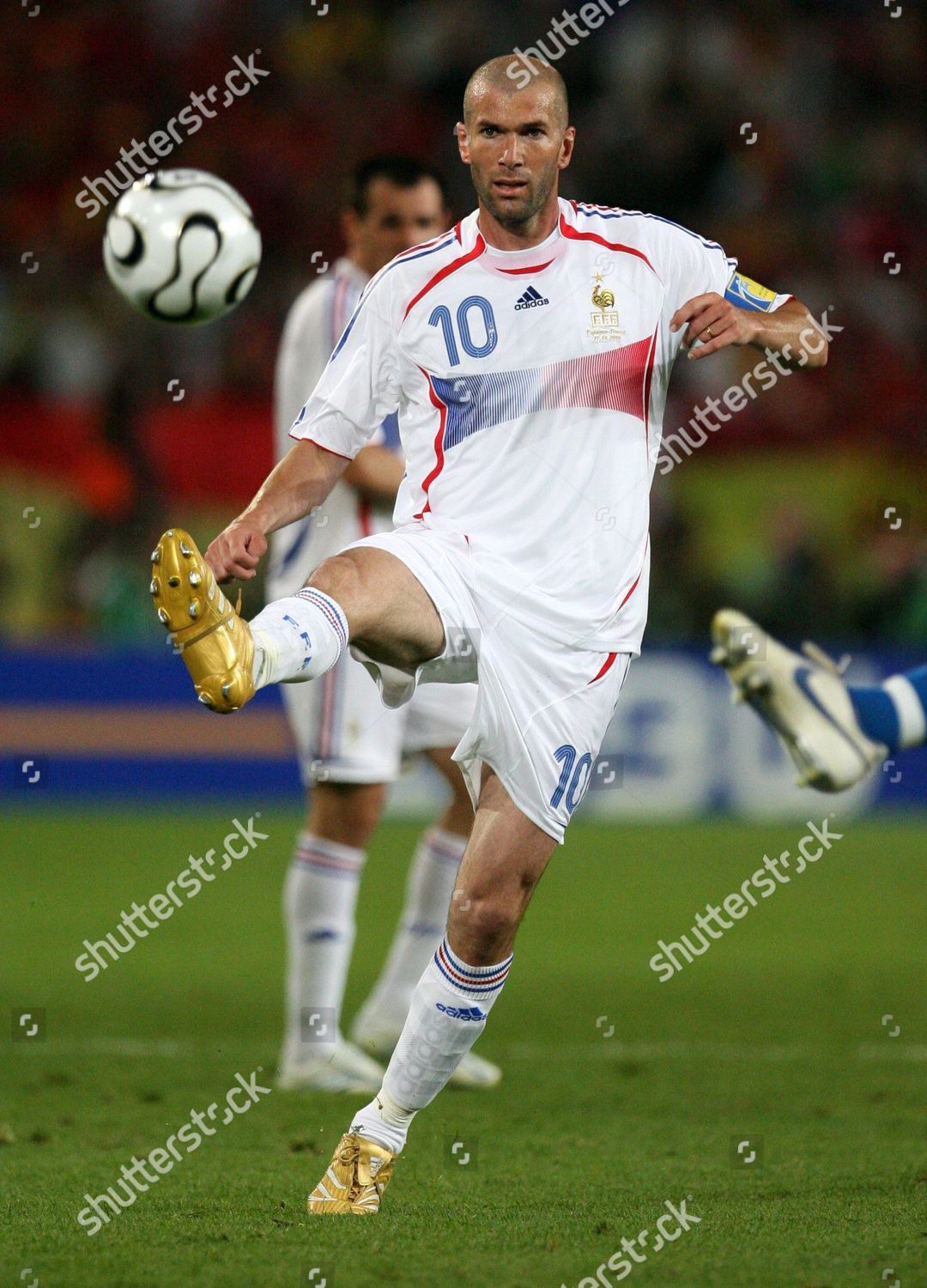 French Player Zinedine Zidane Takes Shot Editorial Stock Photo - Stock ...