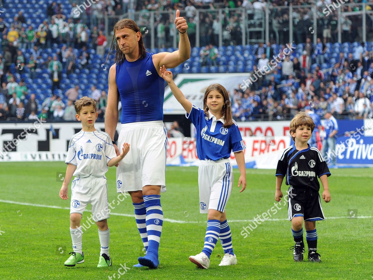 Schalkes Marcelo Bordon His Children Wave Editorial Stock Photo - Stock ...