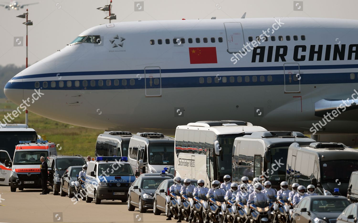 Plane Chinese President Xi Jinping Taxis Editorial Stock Photo - Stock ...