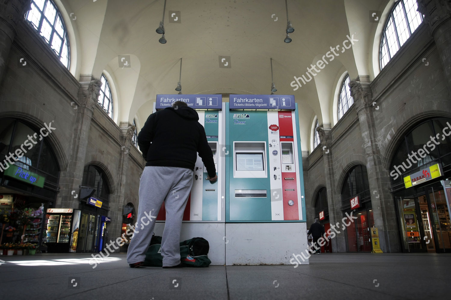 Man Uses Ticket Vending Machine Deutsche Editorial Stock Photo - Stock ...