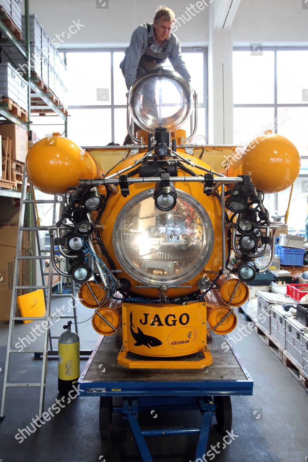 Submersible Pilot Juergen Schauer Does Maintenance Editorial Stock ...