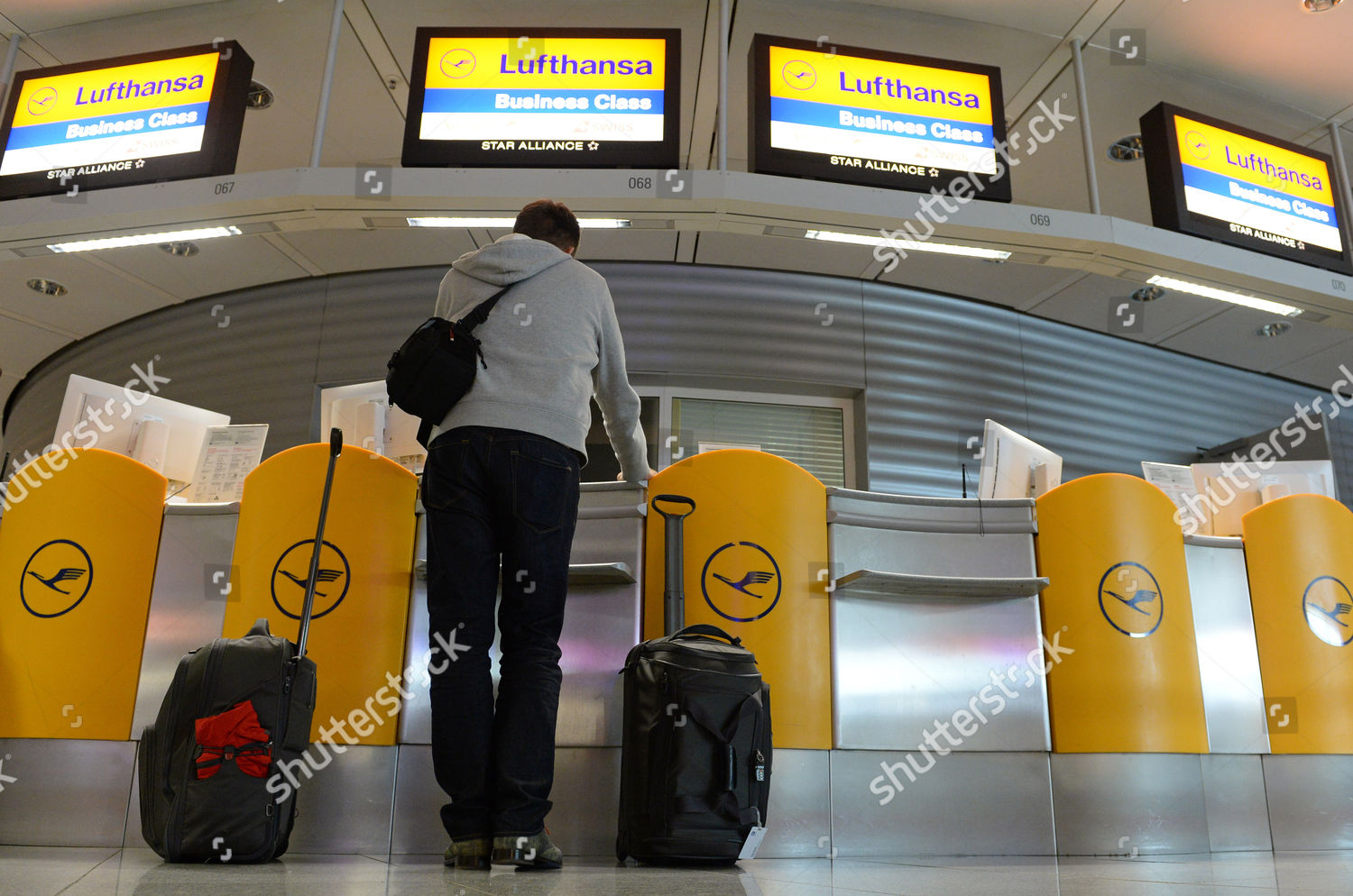 Man Checks Lufthansa Counter Airport Munich Editorial Stock Photo ...