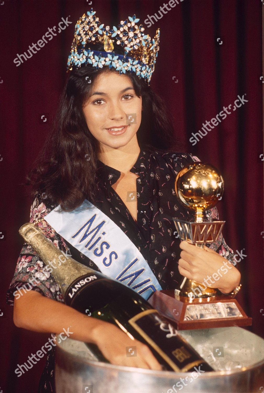 KIMBERLEY SANTOS Foto editorial en stock; Imagen en stock | Shutterstock