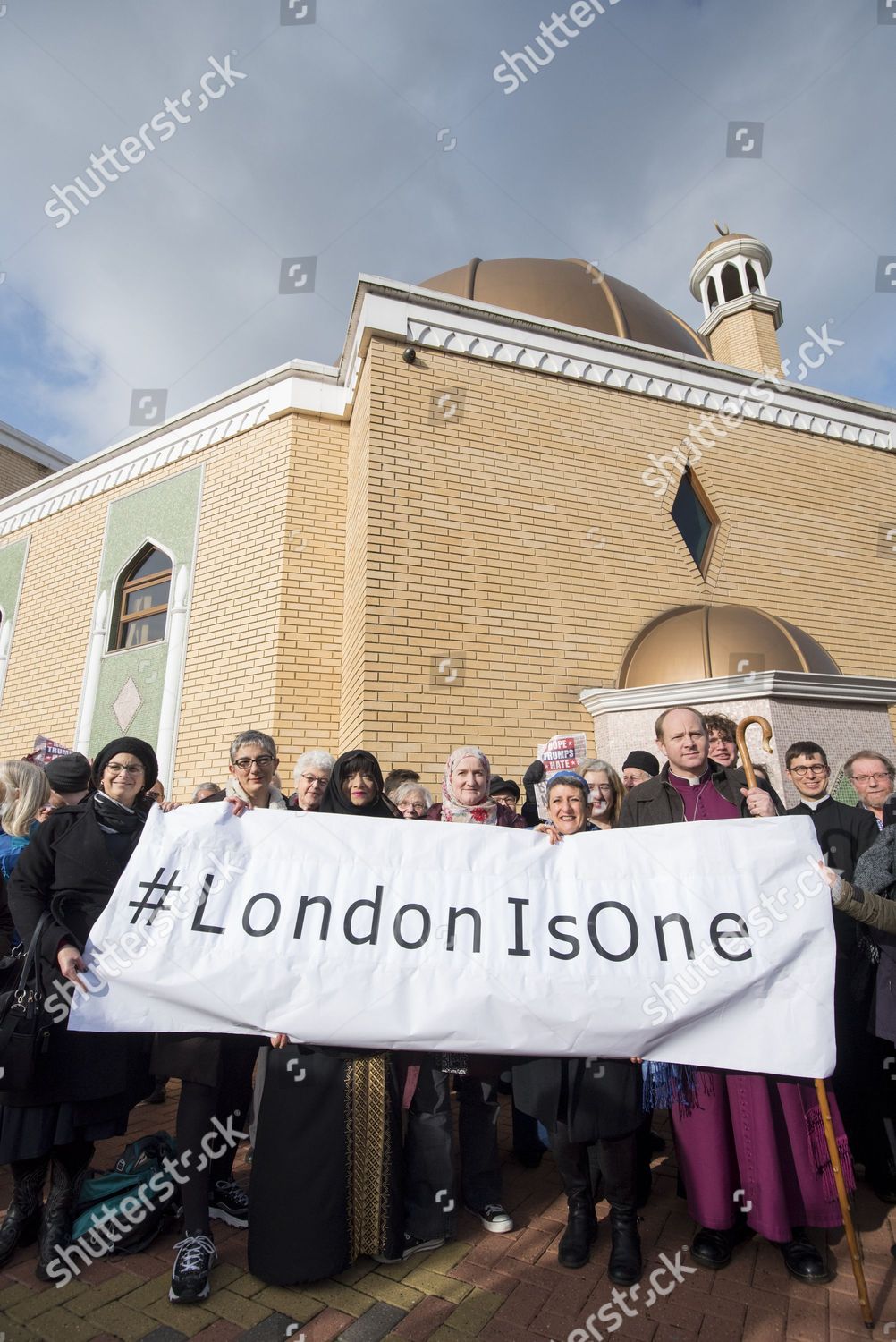 Human Circle Solidarity Forms Outside Wightman Editorial Stock Photo ...