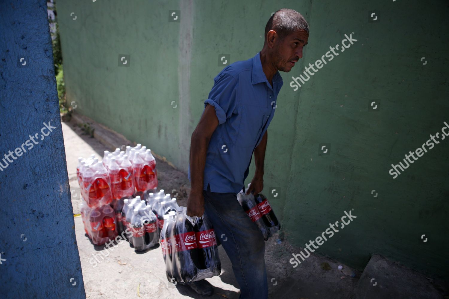Cocacola Workers Deliver Drinks 23 January Editorial Stock Photo ...