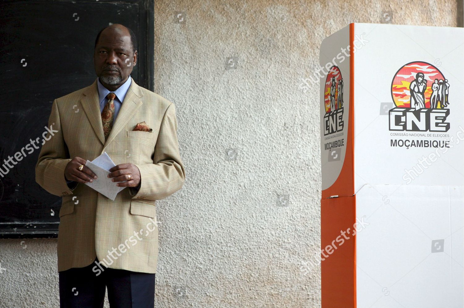 Former Mozambique President Joaquim Chissano Votes Editorial Stock ...