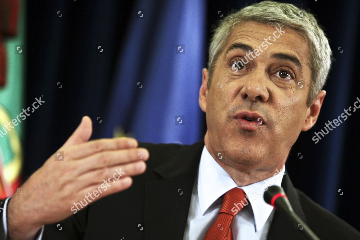 Portugues Prime Minister Jose Socrates Speaks Editorial Stock Photo ...