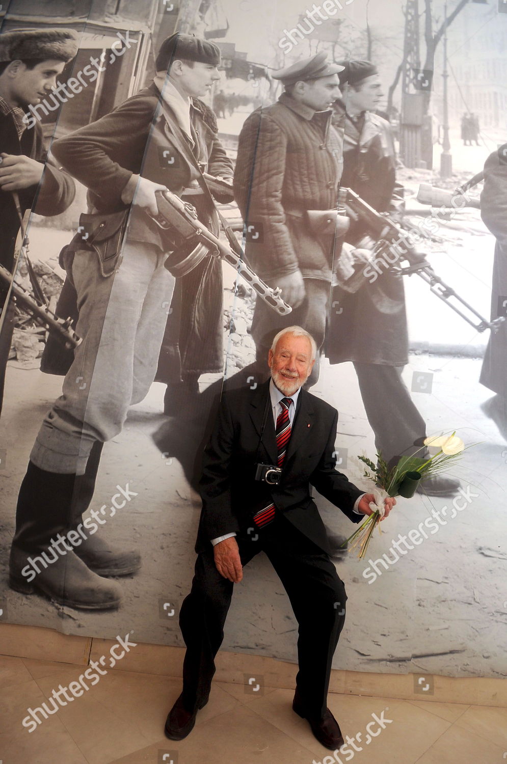 94yearold Photographer Vagn Hansen Denmark Poses Editorial Stock Photo ...