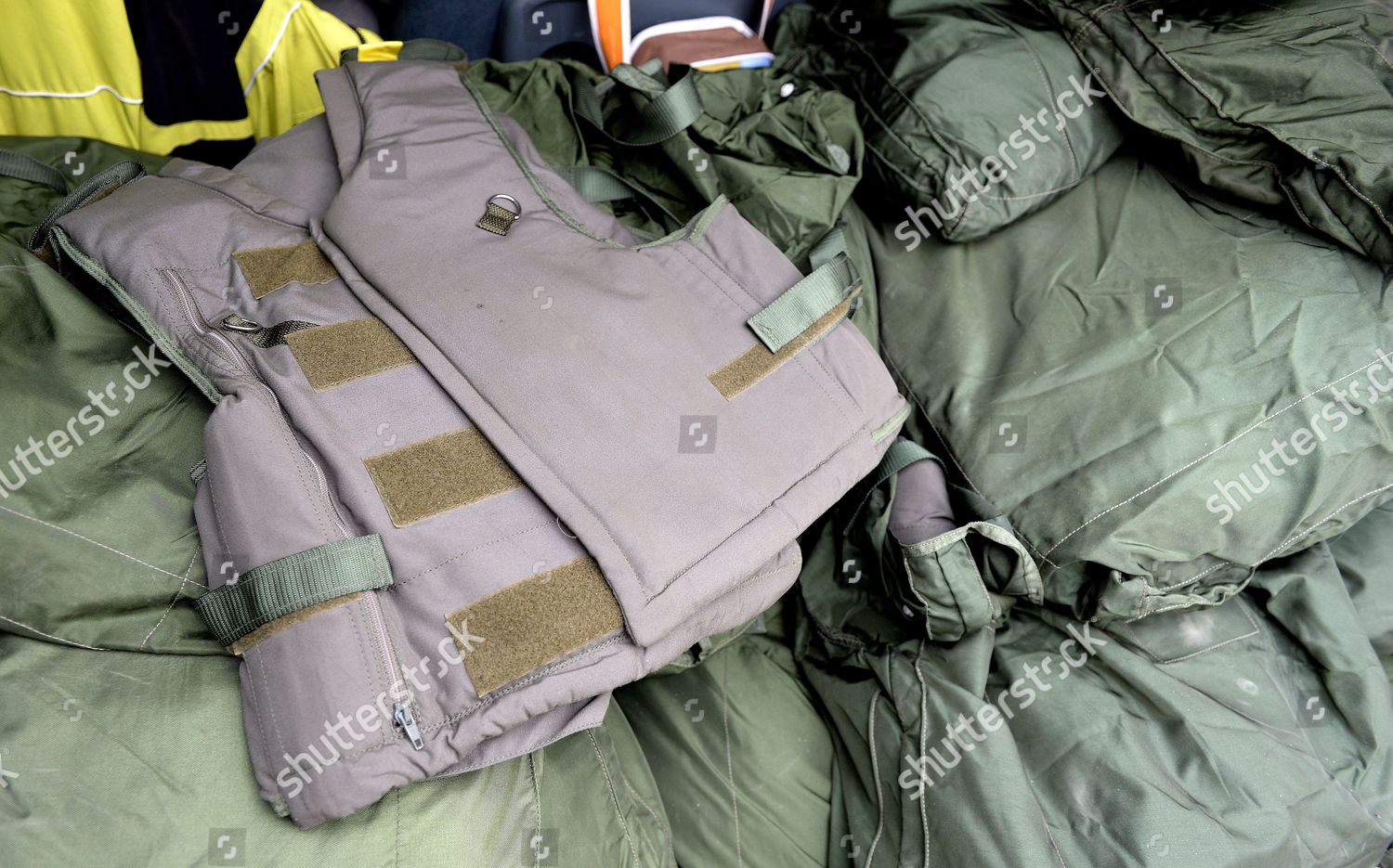 Ukrainian Volunteers Load Bulletproof Vests Ukrainian Editorial Stock ...