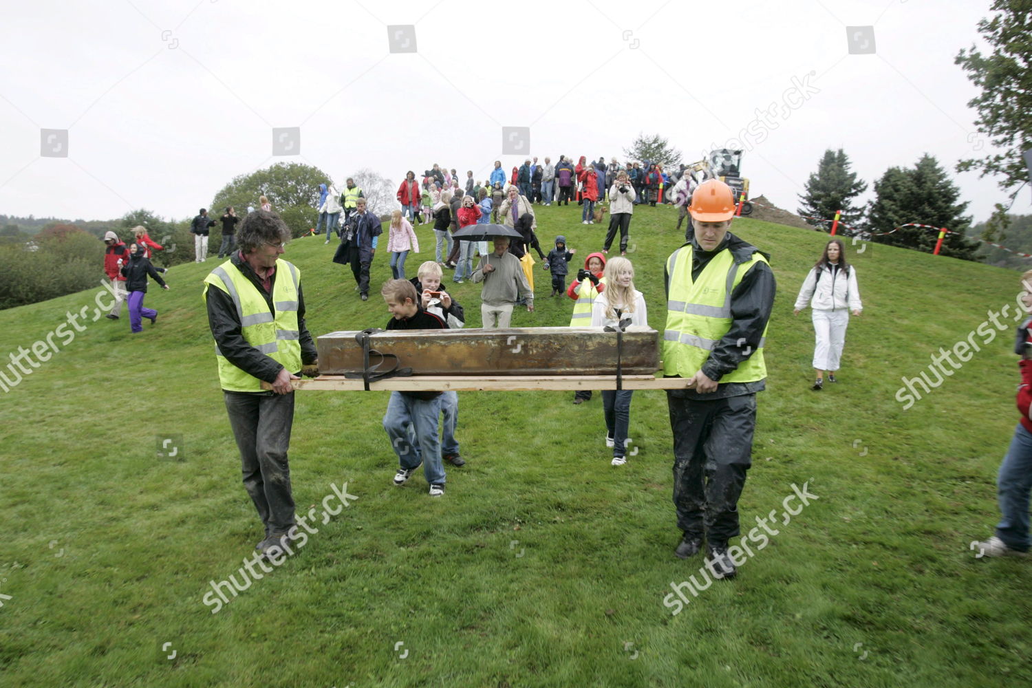 Norwegian Archaeologists Exhumed Body Viking Queen Editorial Stock ...