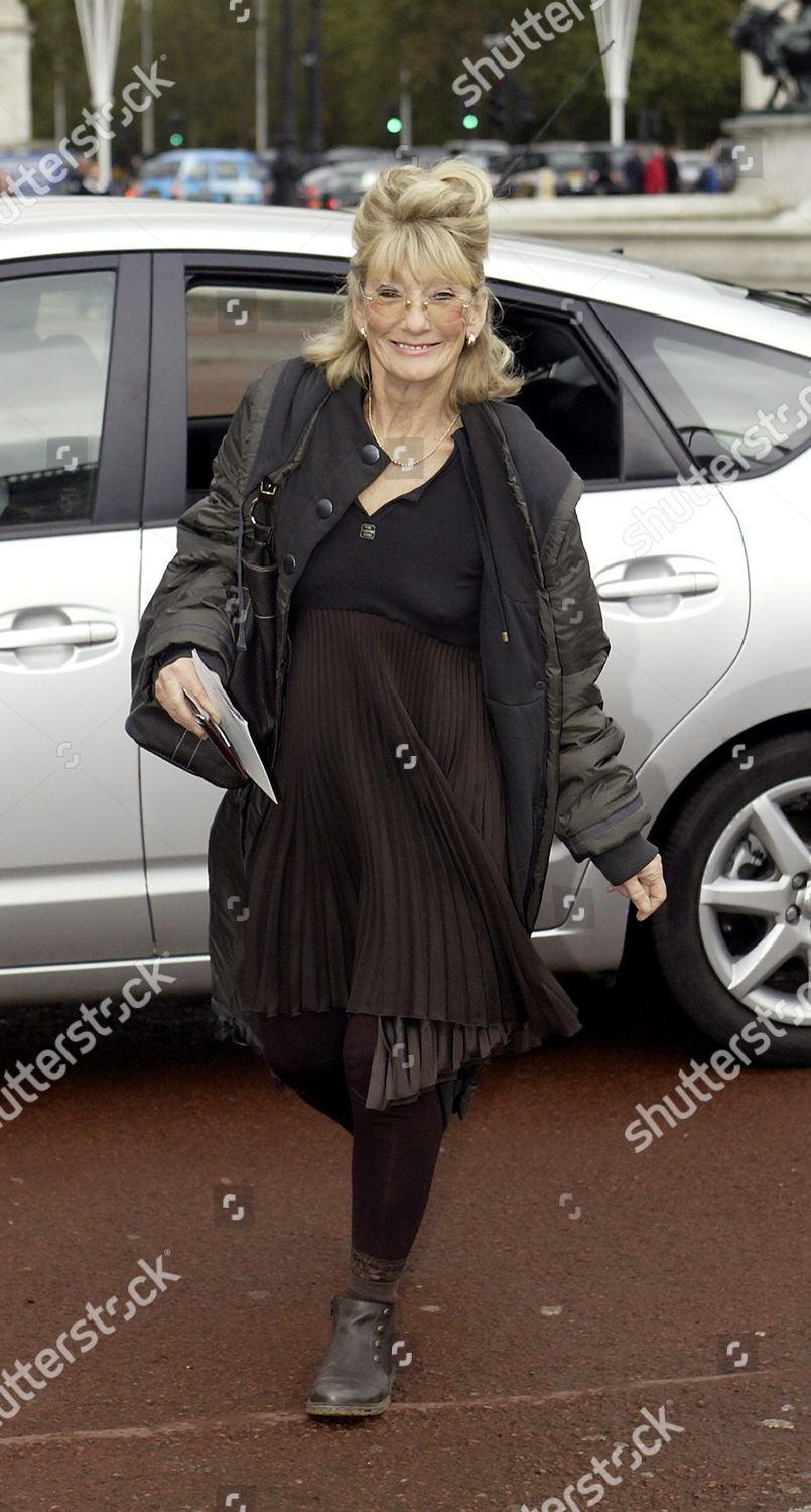 Blue Peter Presenters Buckingham Palace Lesley Editorial Stock Photo ...