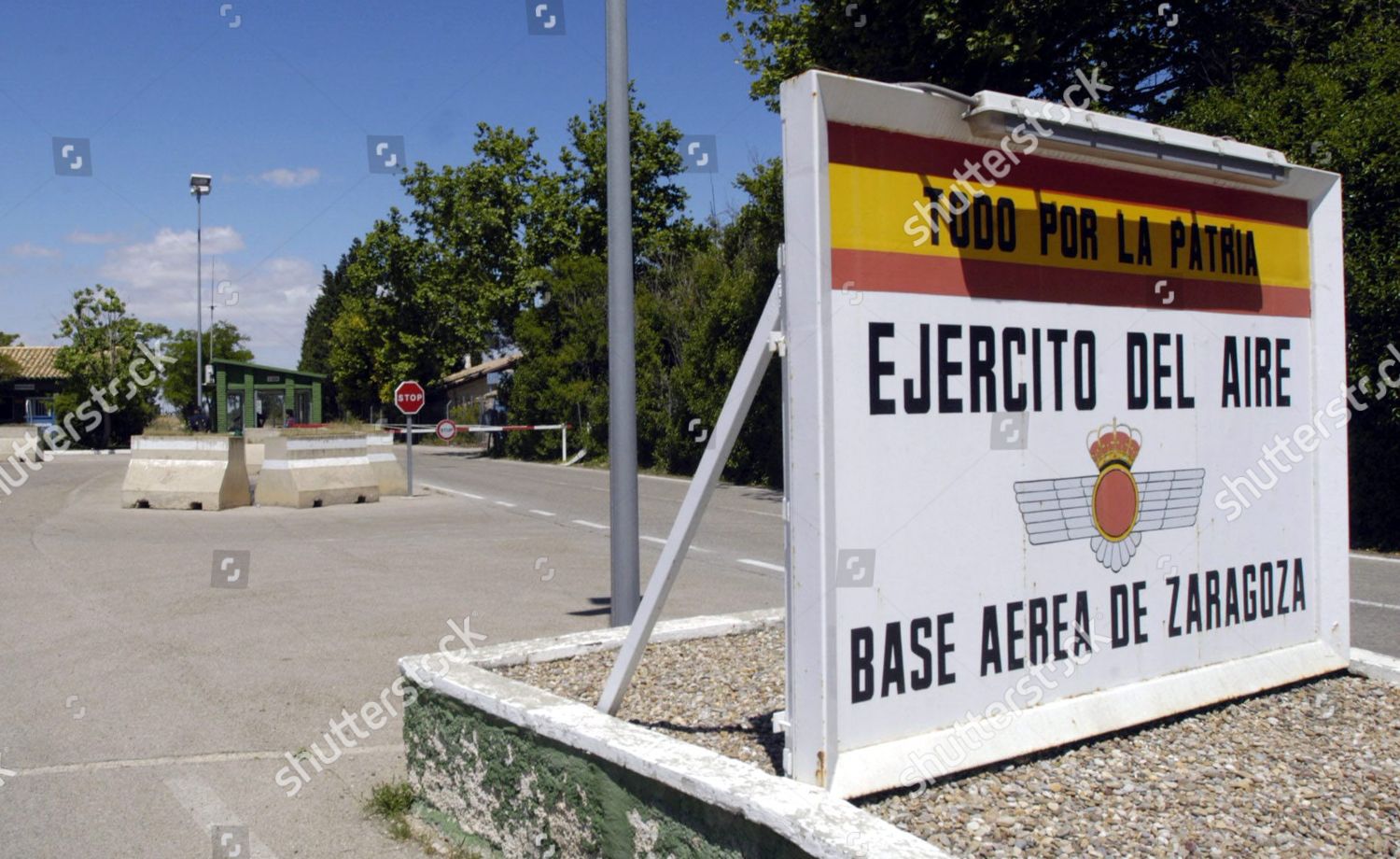 View Entrance Zaragoza Air Base Headquarter Editorial Stock Photo ...