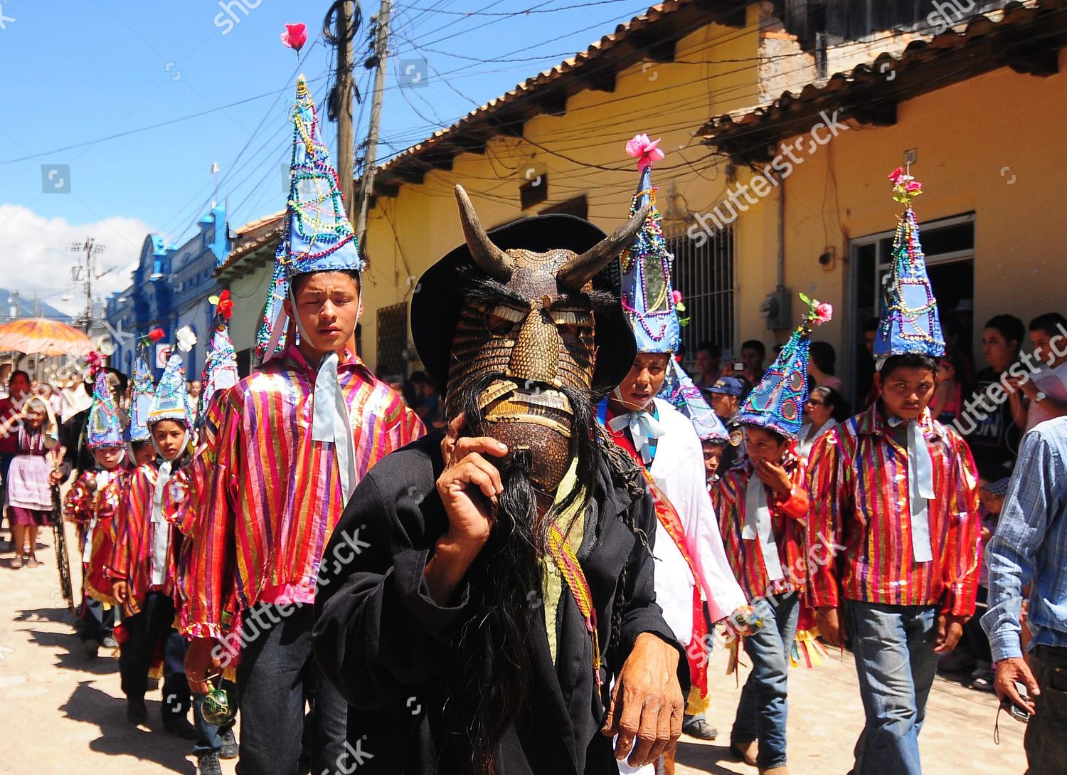 Young Hondurans Wearing Traditional Costumes Participate Editorial ...