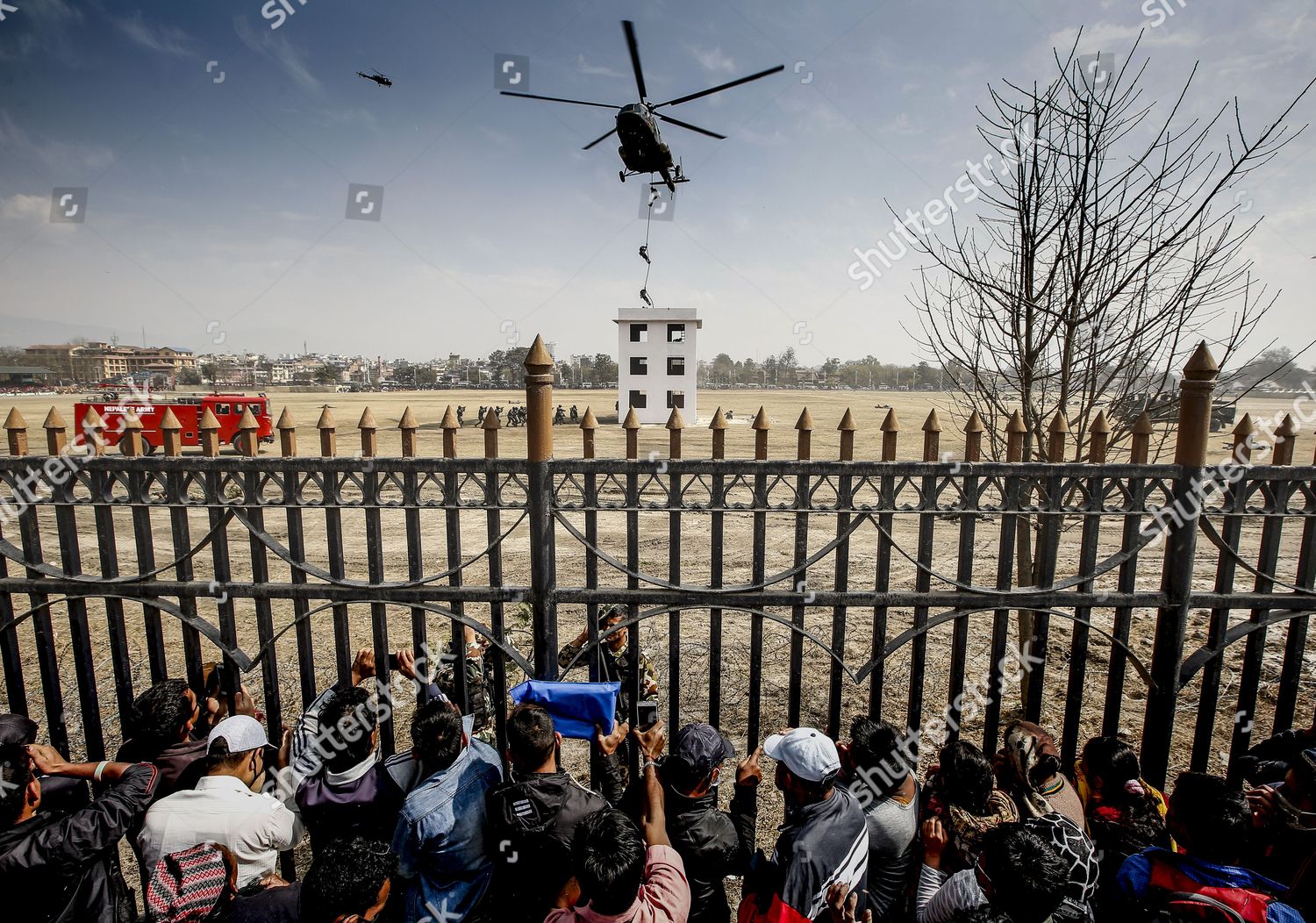 People Watch Nepalese Army Commandos Rappel Editorial Stock Photo ...