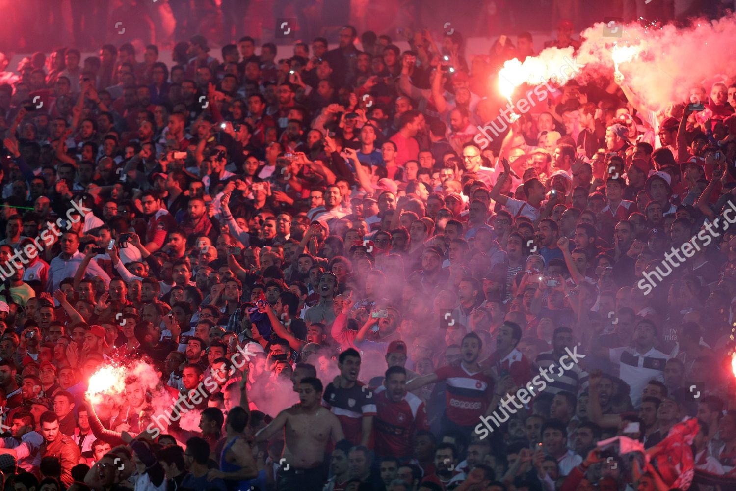 TUNISIAN SOCCER FANS ETOILE SPORTIVE DU Editorial Stock Photo - Stock ...