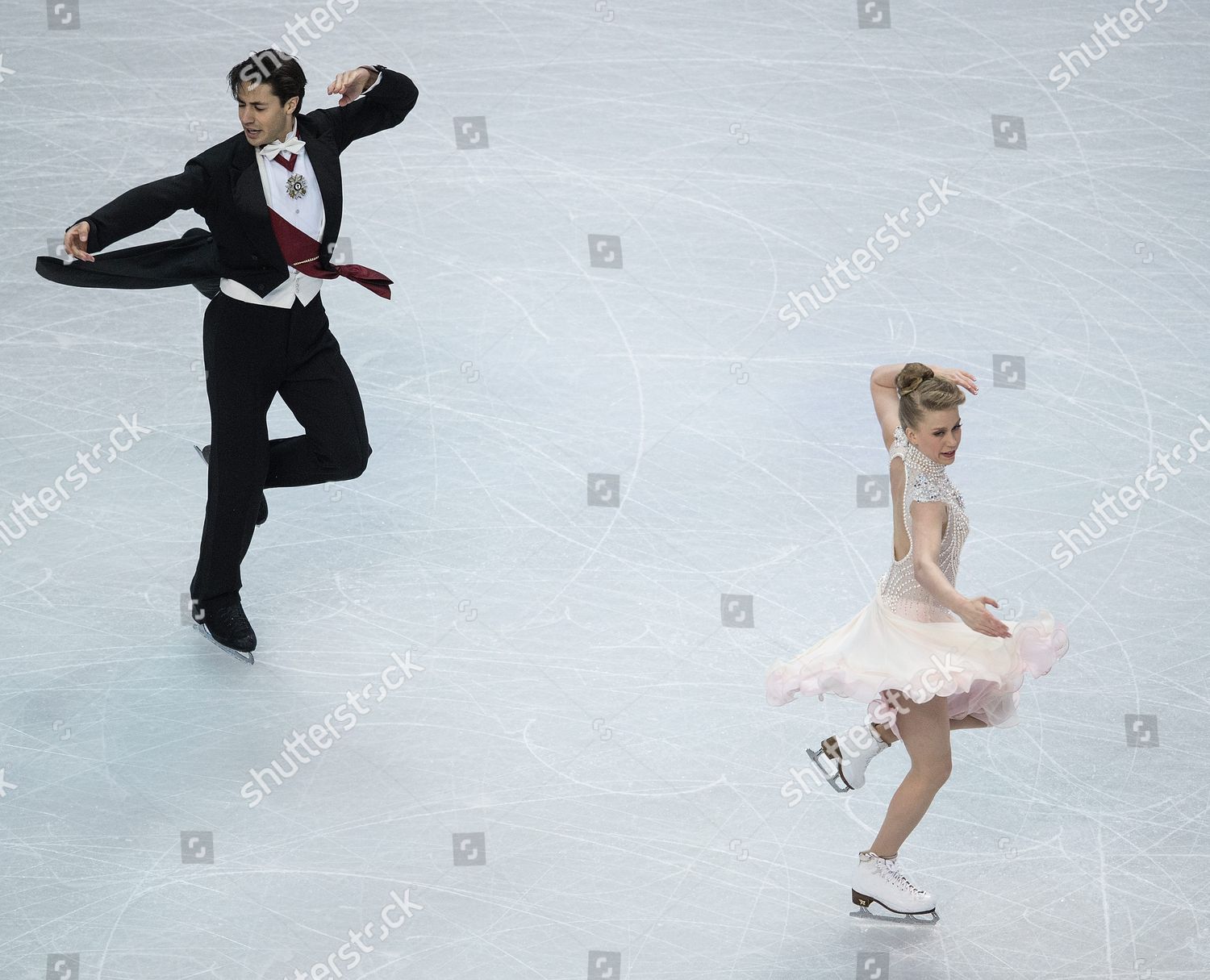 Kaitlyn Weaver Andrew Poje Canada Perform Editorial Stock Photo - Stock ...
