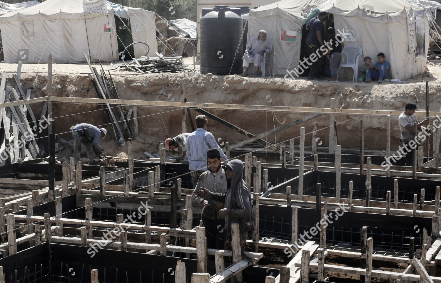Palestinian Construction Workers Rebuild Houses Which Editorial Stock ...