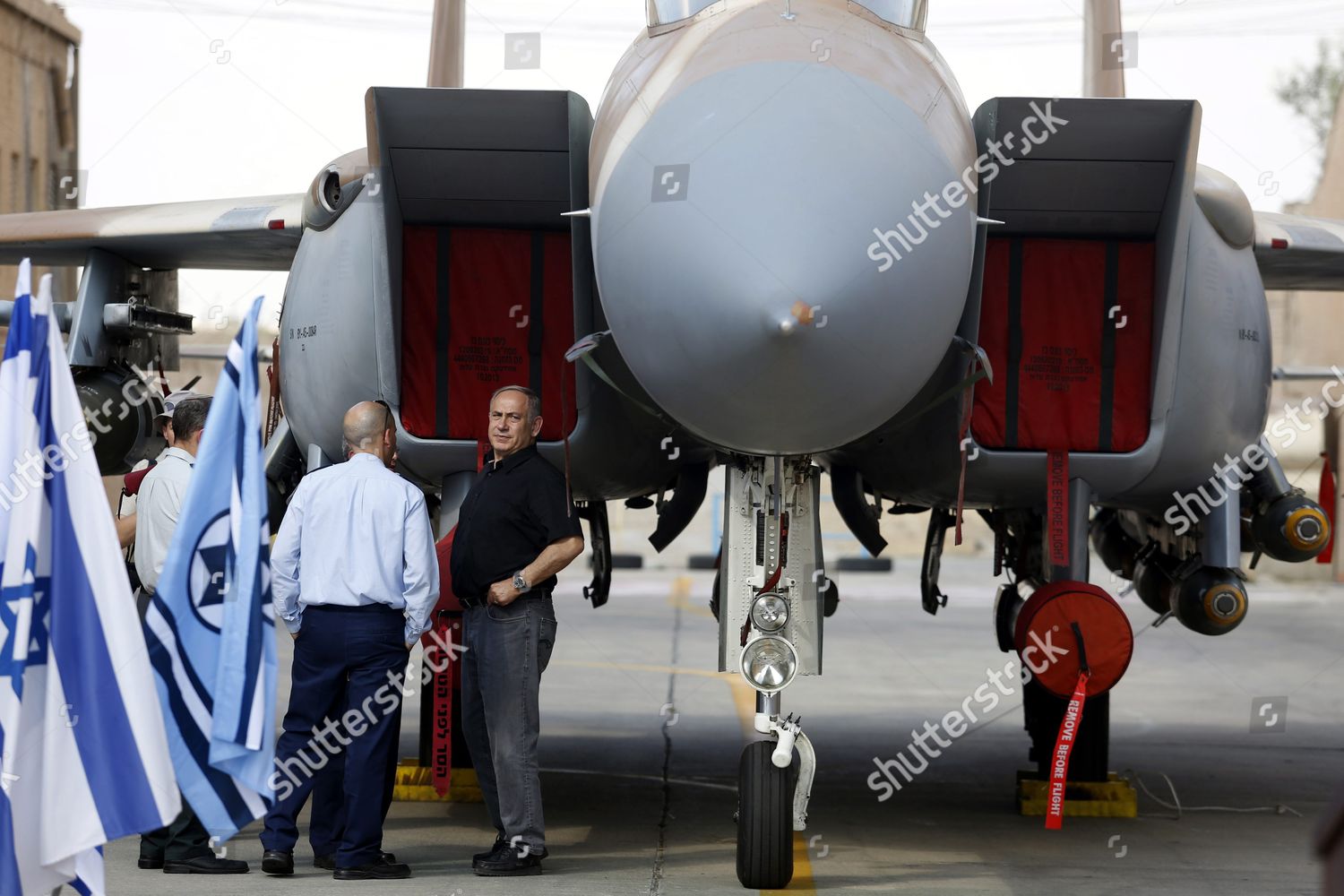 Israeli Prime Minister Benjamin Netanyahu Stand Editorial Stock Photo ...