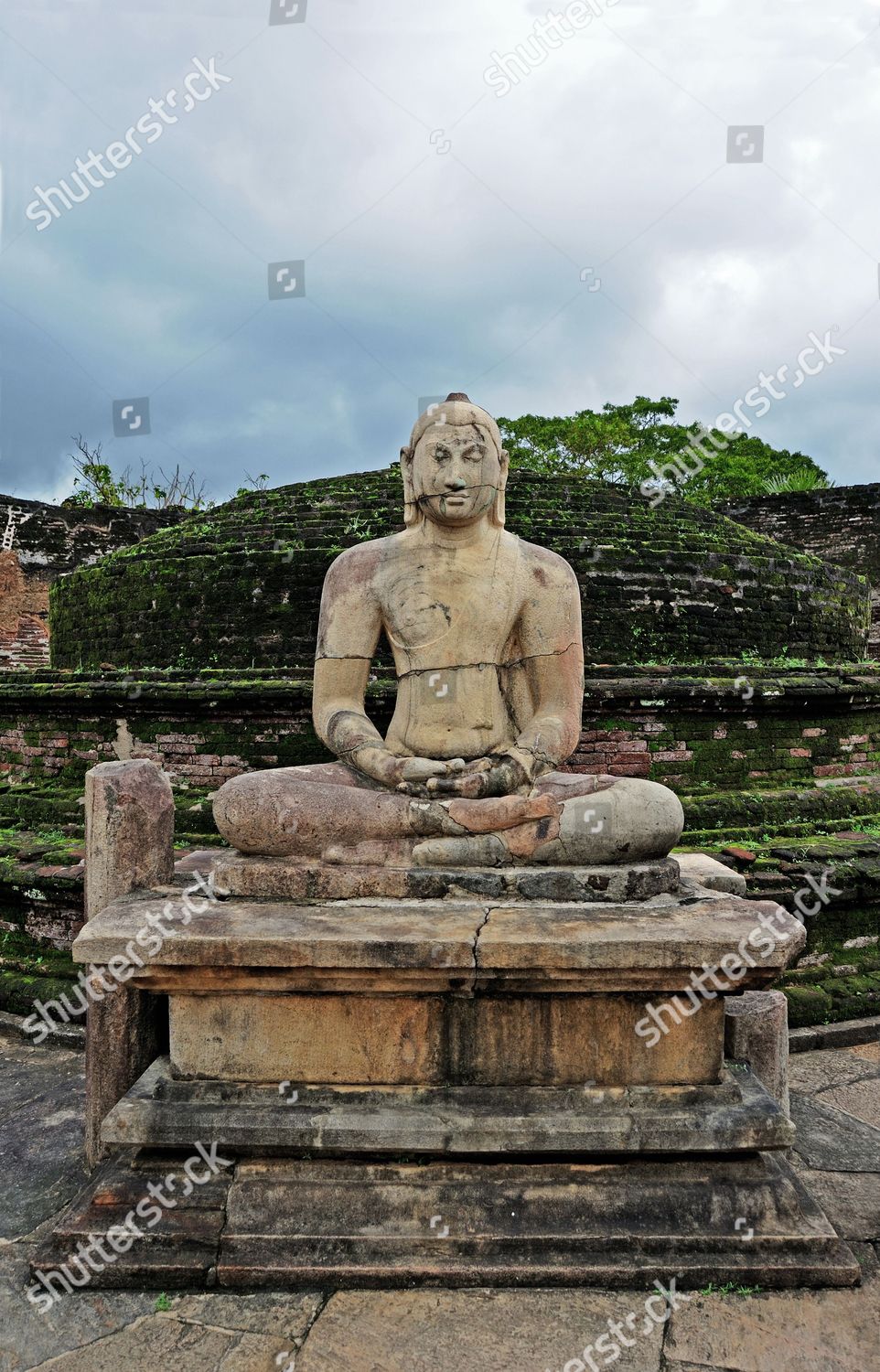 Polonnaruwa Sacred Quadrangle Vatadage Circular Relic Editorial Stock ...