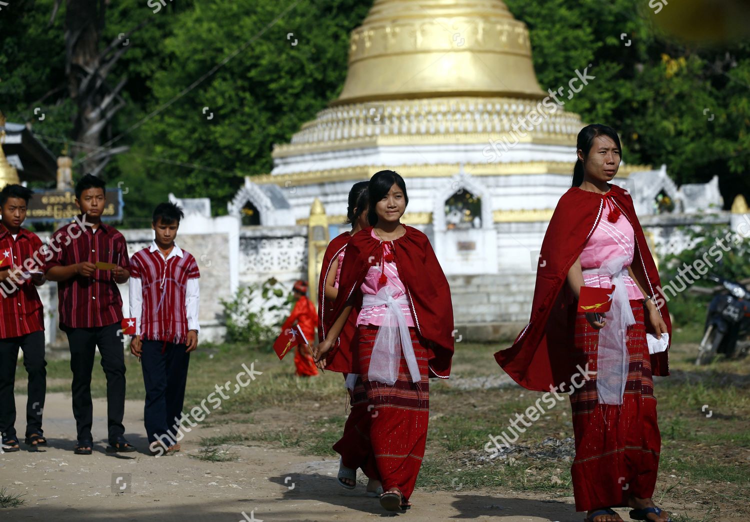 Young Kayah Ethnics Arrive Listen Speech Editorial Stock Photo - Stock ...