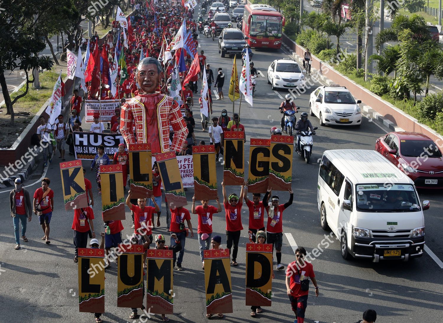 Filipino Indigenous Lumad Tribesmen Hold Placcards Editorial Stock ...