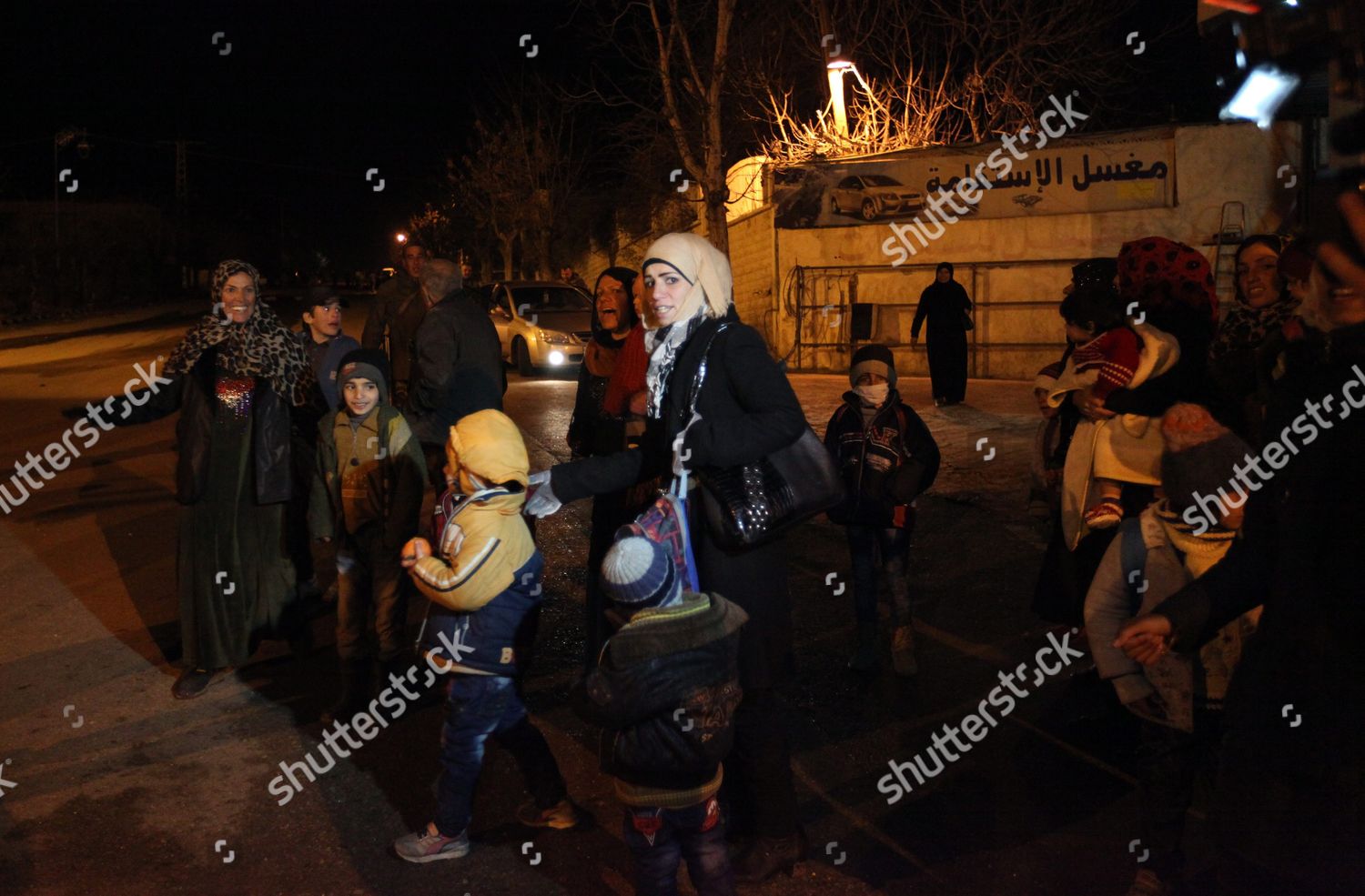 Syrians Besieged Town Madaya Leave Towards Editorial Stock Photo ...