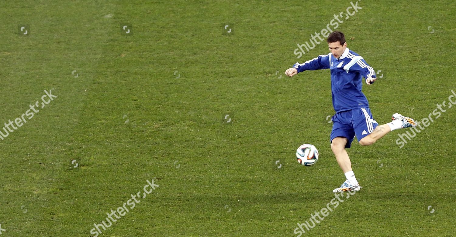 Argentina National Team Player Lionel Messi Editorial Stock Photo ...
