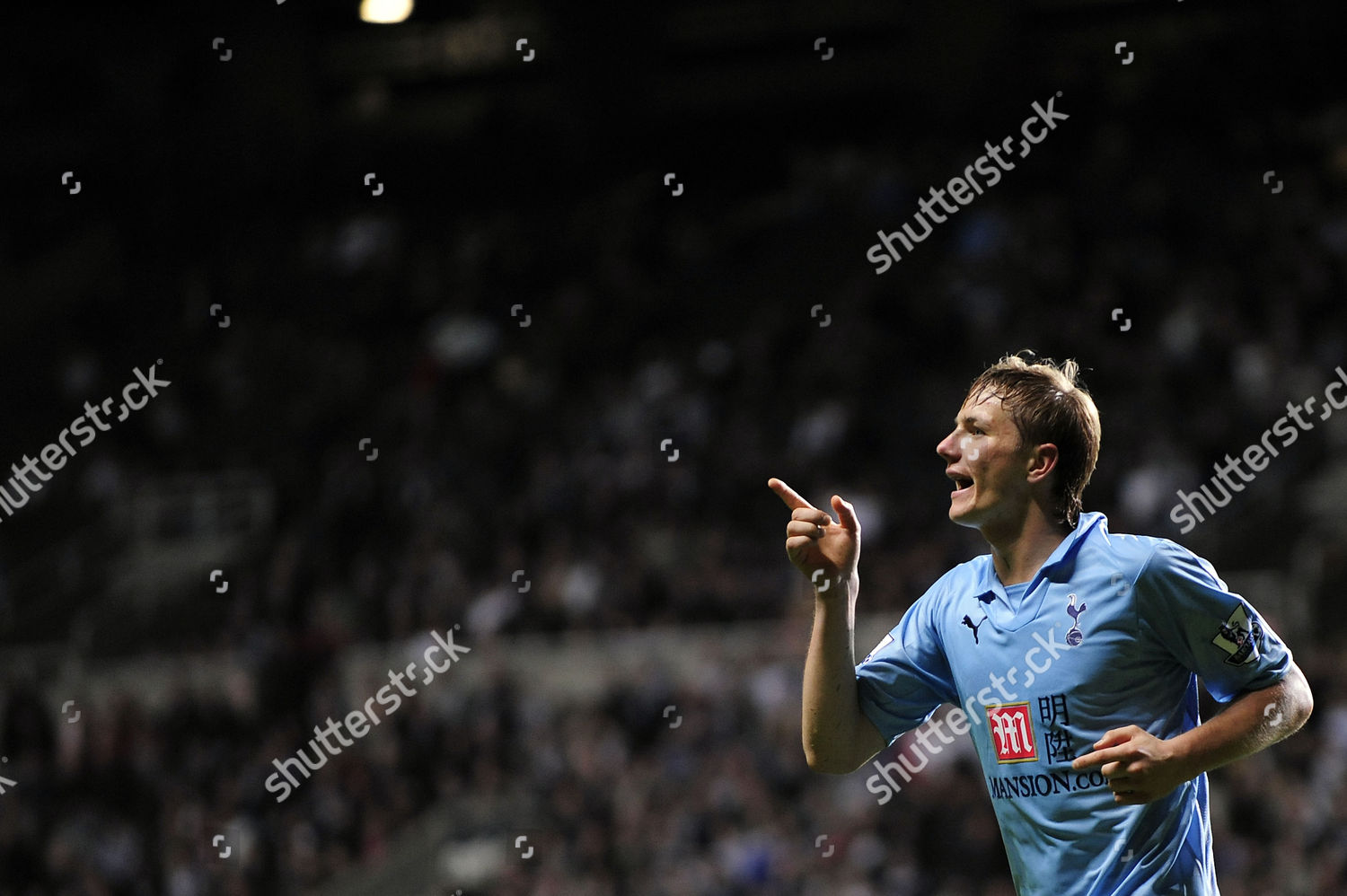 Roman Pavlyuchenko Tottenham Hotspur Celebrates Scoring Editorial Stock ...