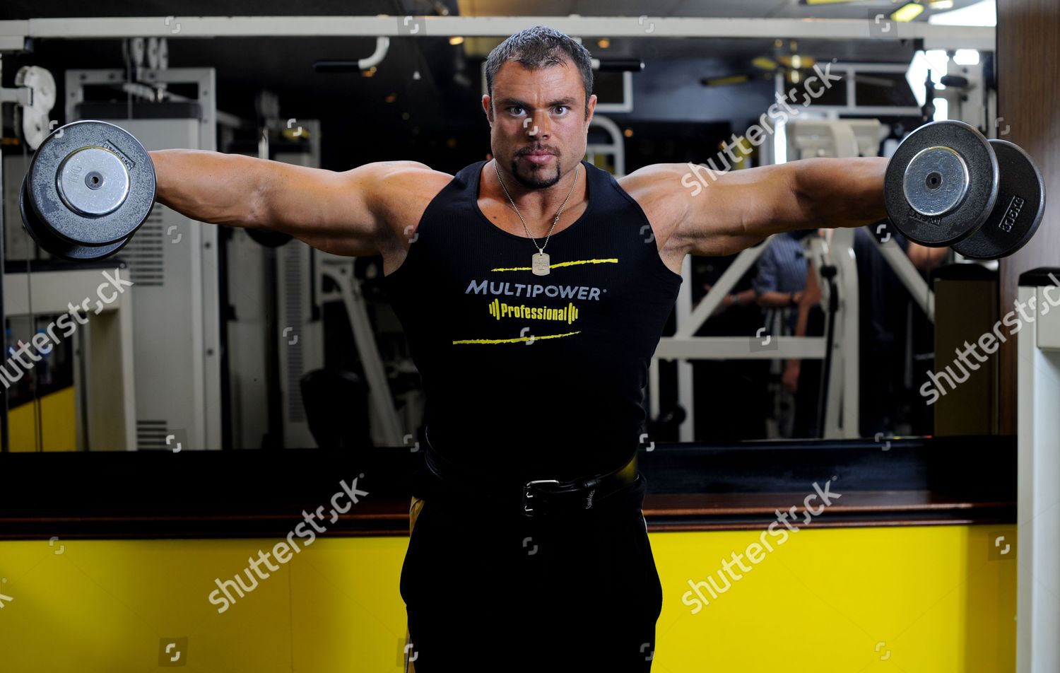 Bodybuilder Daniel Hill Demonstrates Lifting Technique Editorial Stock ...