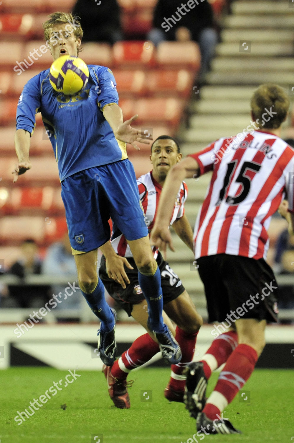 Peter Crouch Portsmouth Controls Ball Anton Editorial Stock Photo ...