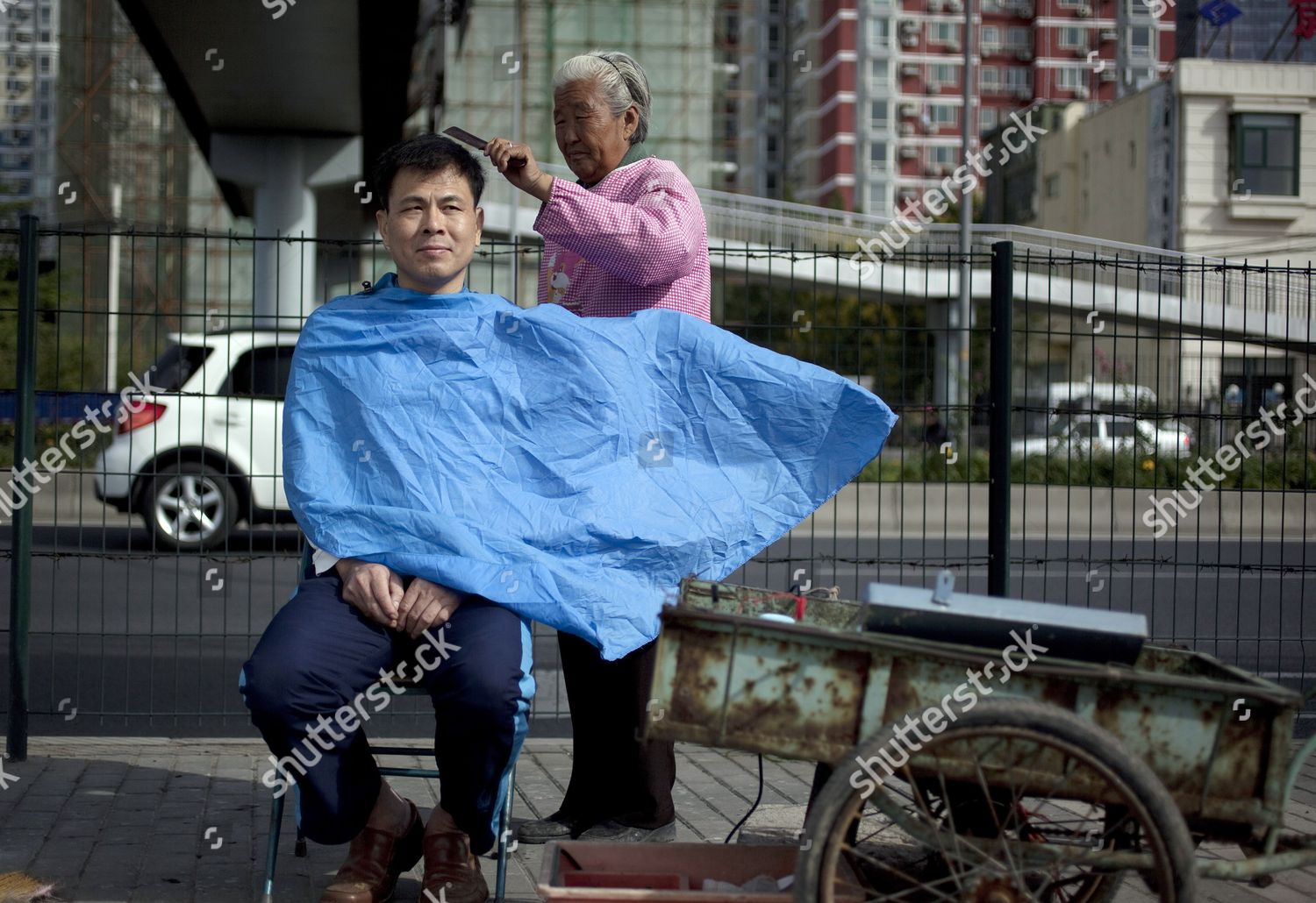 Chinese Man Gets Haircut By Roadside Editorial Stock Photo - Stock ...