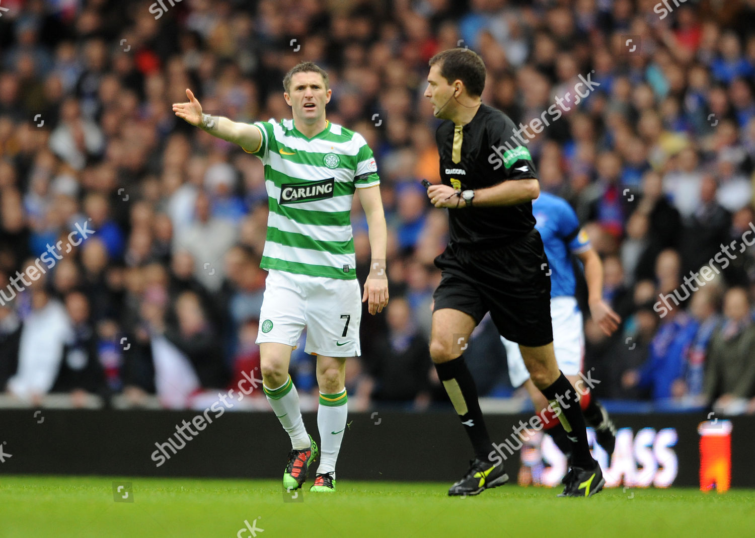 Robbie Keane Celtic Complains Referee United Editorial Stock Photo ...
