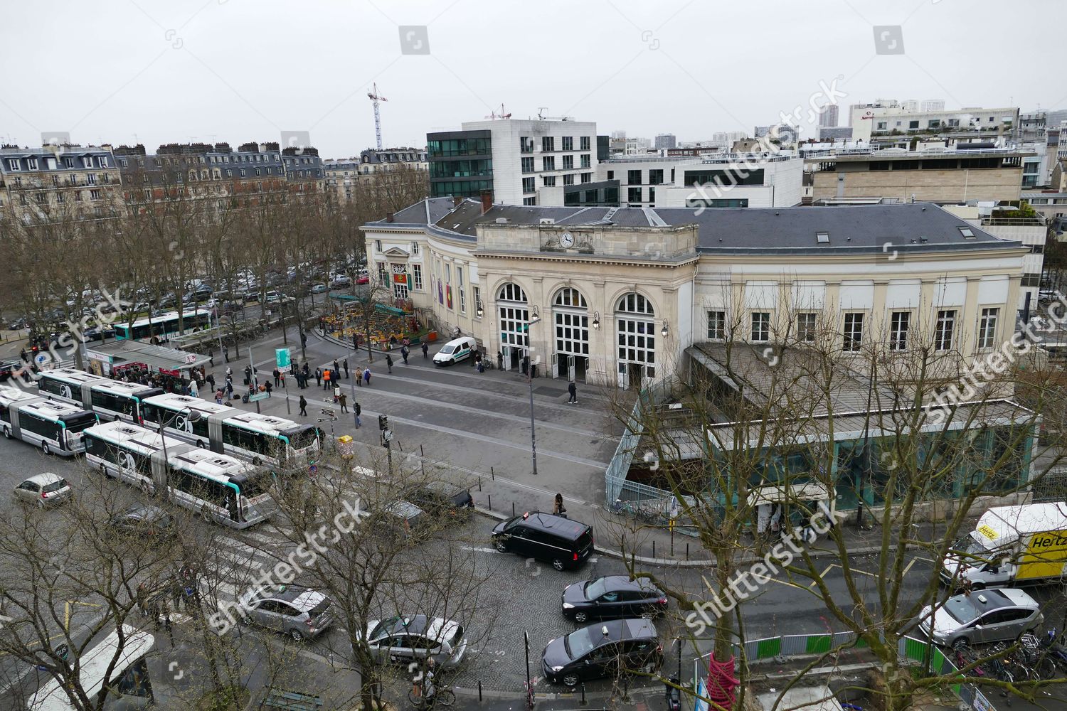 Passengers Waiting Buses Denfert Rochereau Orly Editorial Stock Photo ...