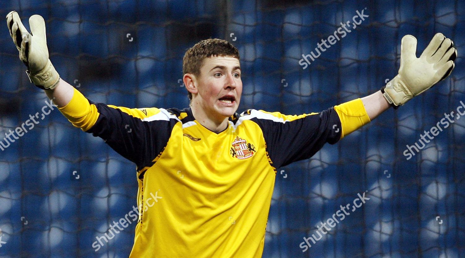 Sunderland Goalkeeper Dan Staples Editorial Stock Photo - Stock Image ...