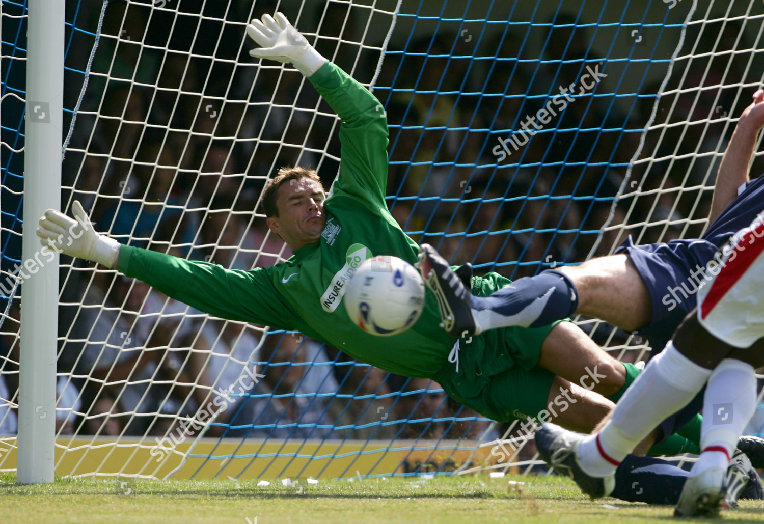 Southend United Goalkeeper Darryl Flahavan Editorial Stock Photo ...