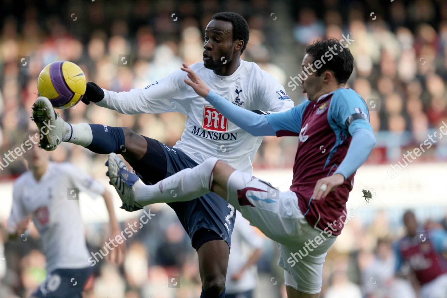 Pascal Chimbonda Tottenham Hotspur Gets Ball Editorial Stock Photo ...