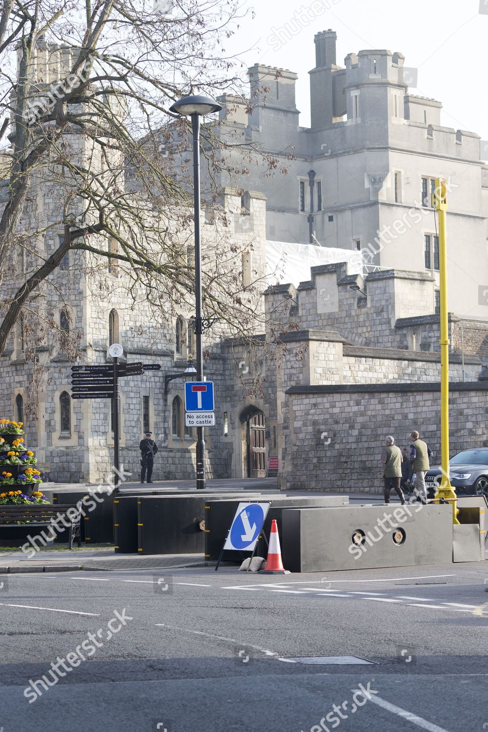 New Security Barriers Place Windsor Castle Editorial Stock Photo ...