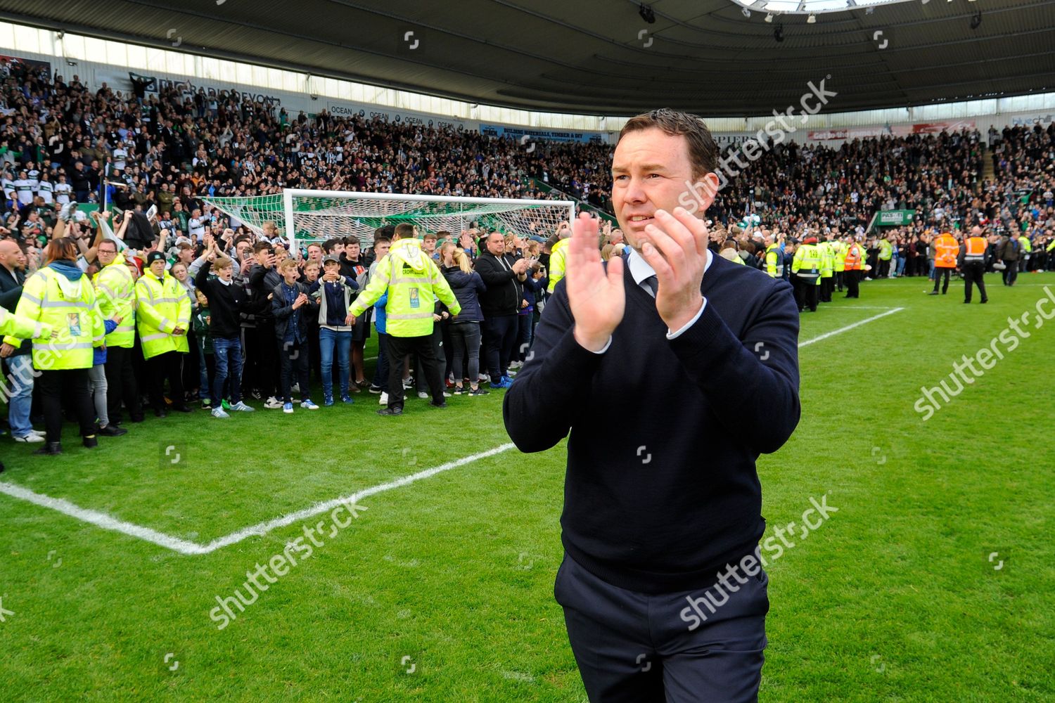 Plymouth Argyle Manager Derek Adams Applaus Editorial Stock Photo ...